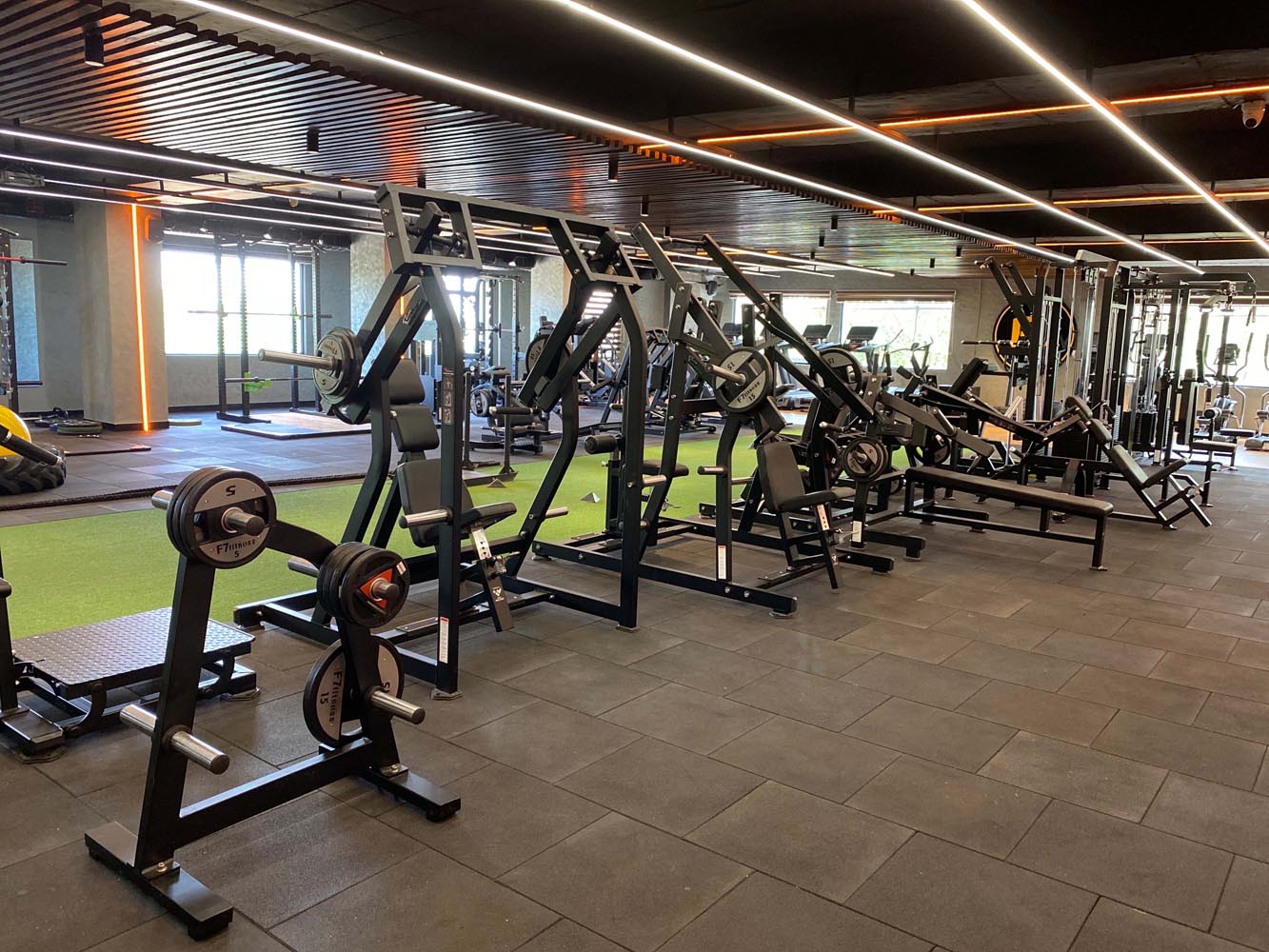 300 m² commercial gym in Nakuru - Happy Fitness Kenya