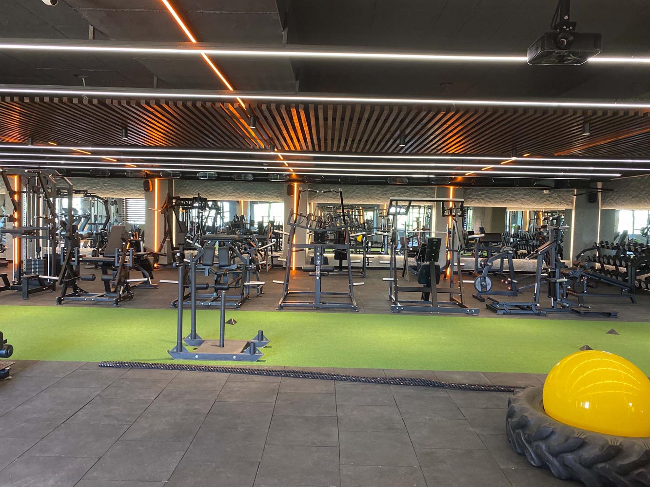 300 m² commercial gym in Nakuru - Happy Fitness Kenya